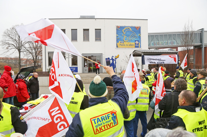 Der nächste Streik bei den Teigwaren Riesa - Wirtschaft in Sachsen Der nächste Streik bei den Teigwaren Riesa - Wirtschaft in Sachsen